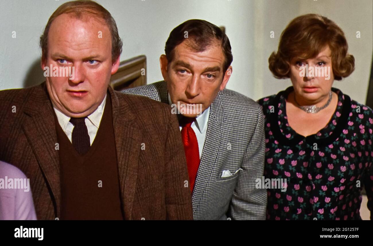 USA. Nora Denney, Roy Kinnear and Leonard Stone in a scene from (C ...