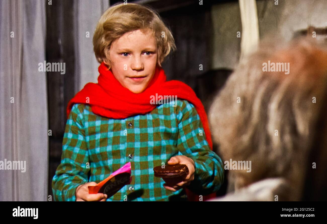 Charlie And The Chocolate Factory Golden Ticket Scene