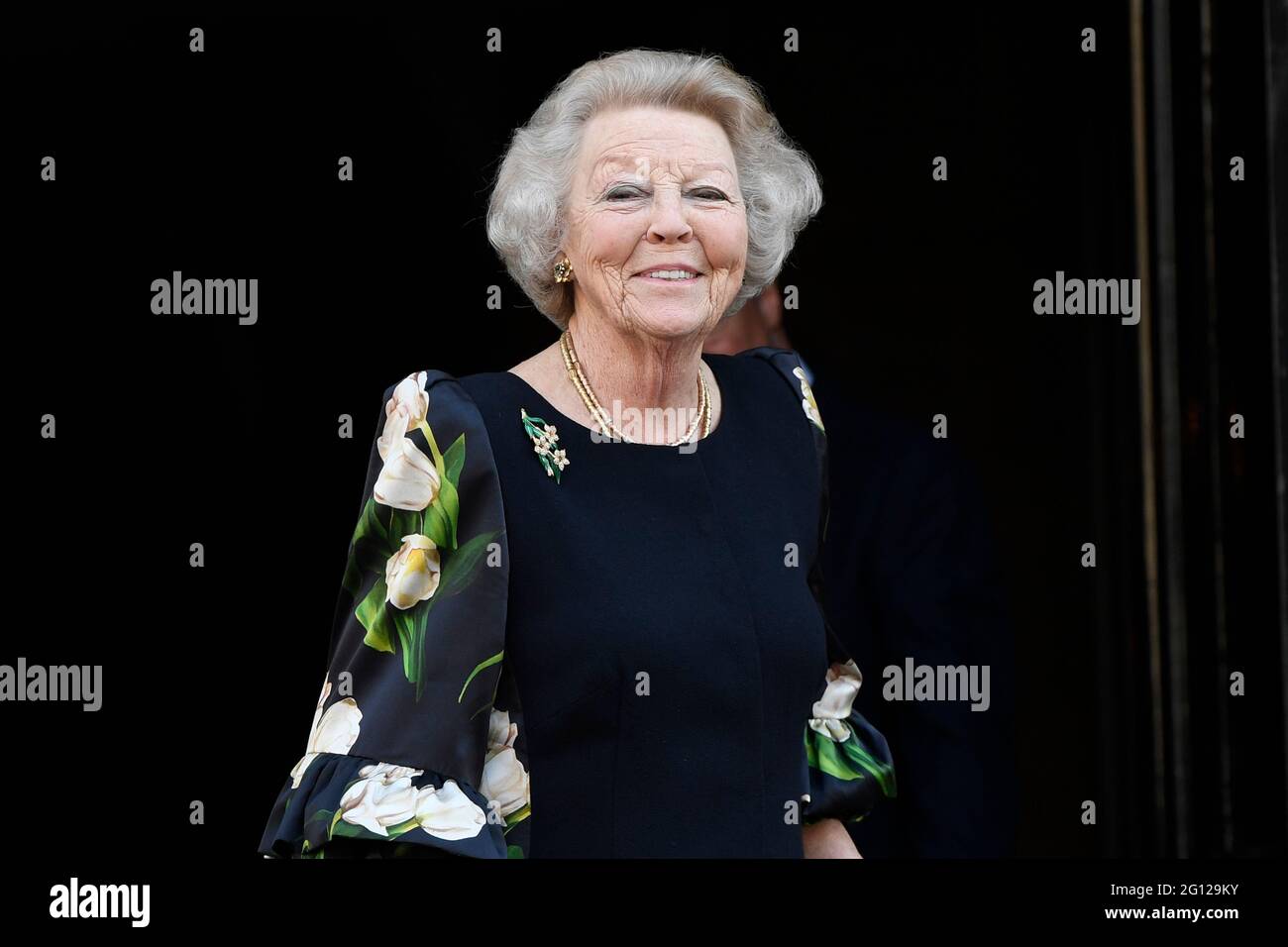 04-06-2021 Amsterdam Princess Beatrix arriving for the presentation of ...