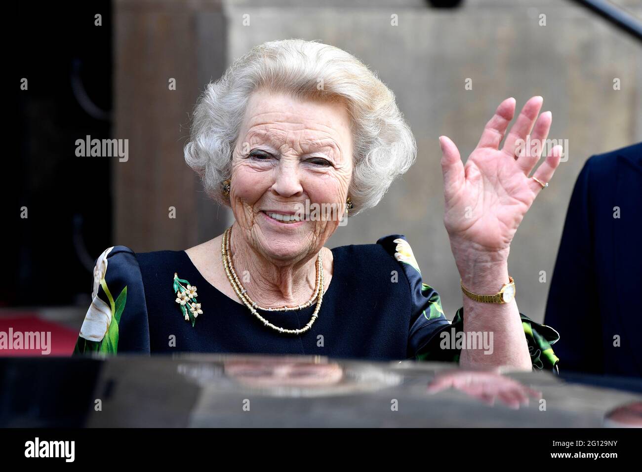 04-06-2021 Amsterdam Princess Beatrix during the presentation of the ...