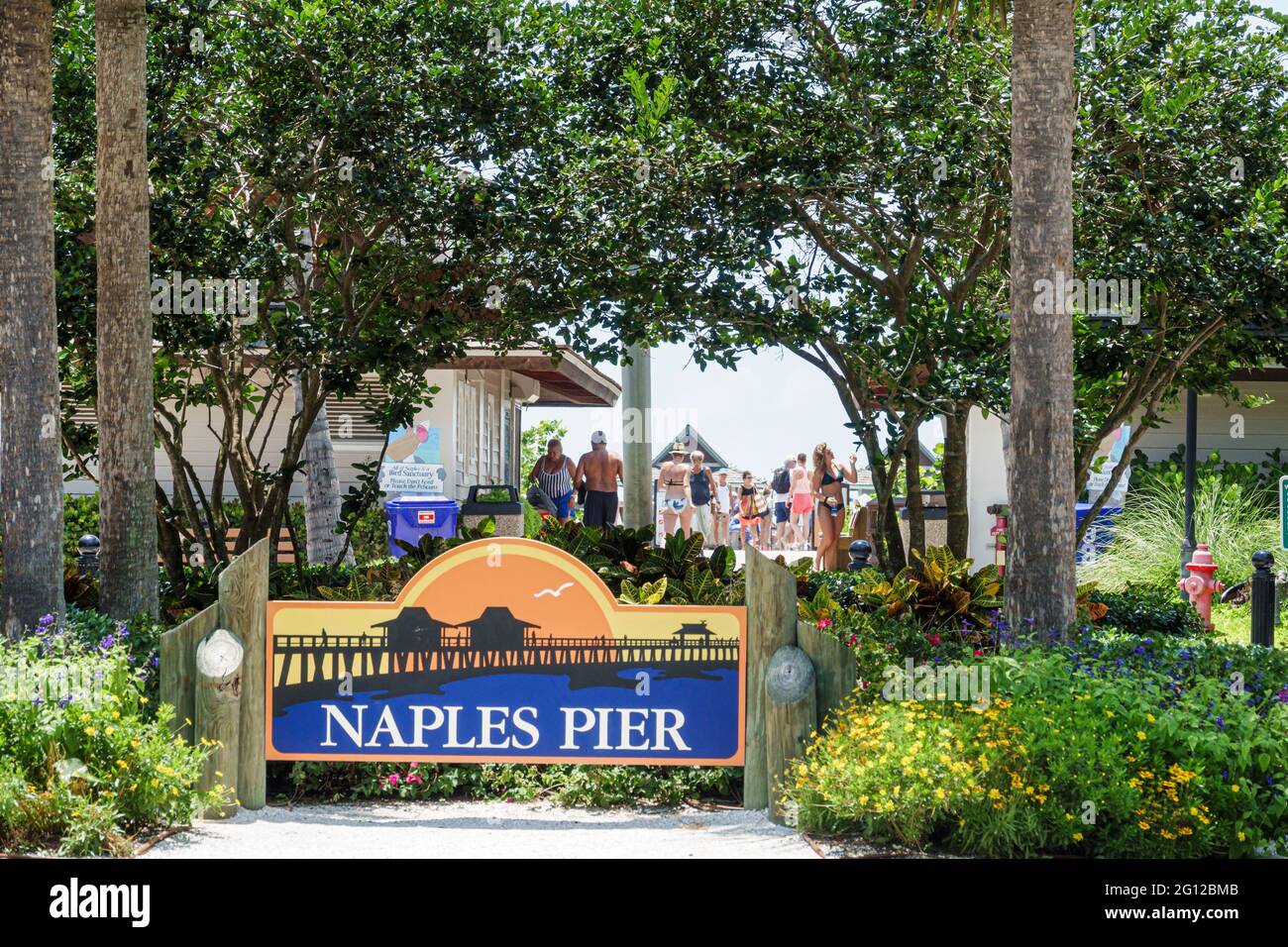 Florida Naples Gulf of Mexico Naples Pier sign entrance beach Stock ...