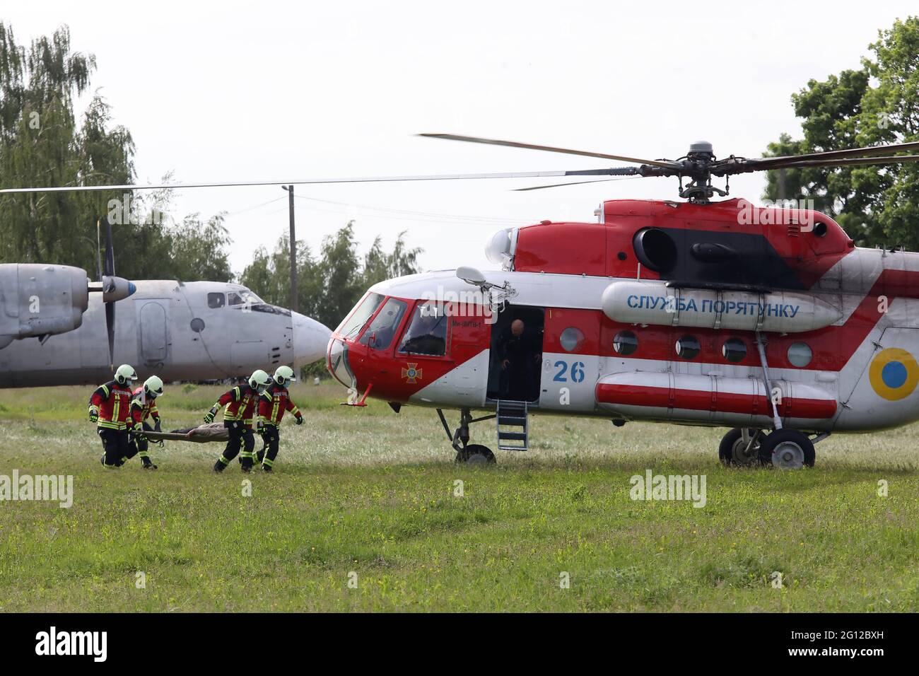 Ukraine state emergency services hi-res stock photography and images ...