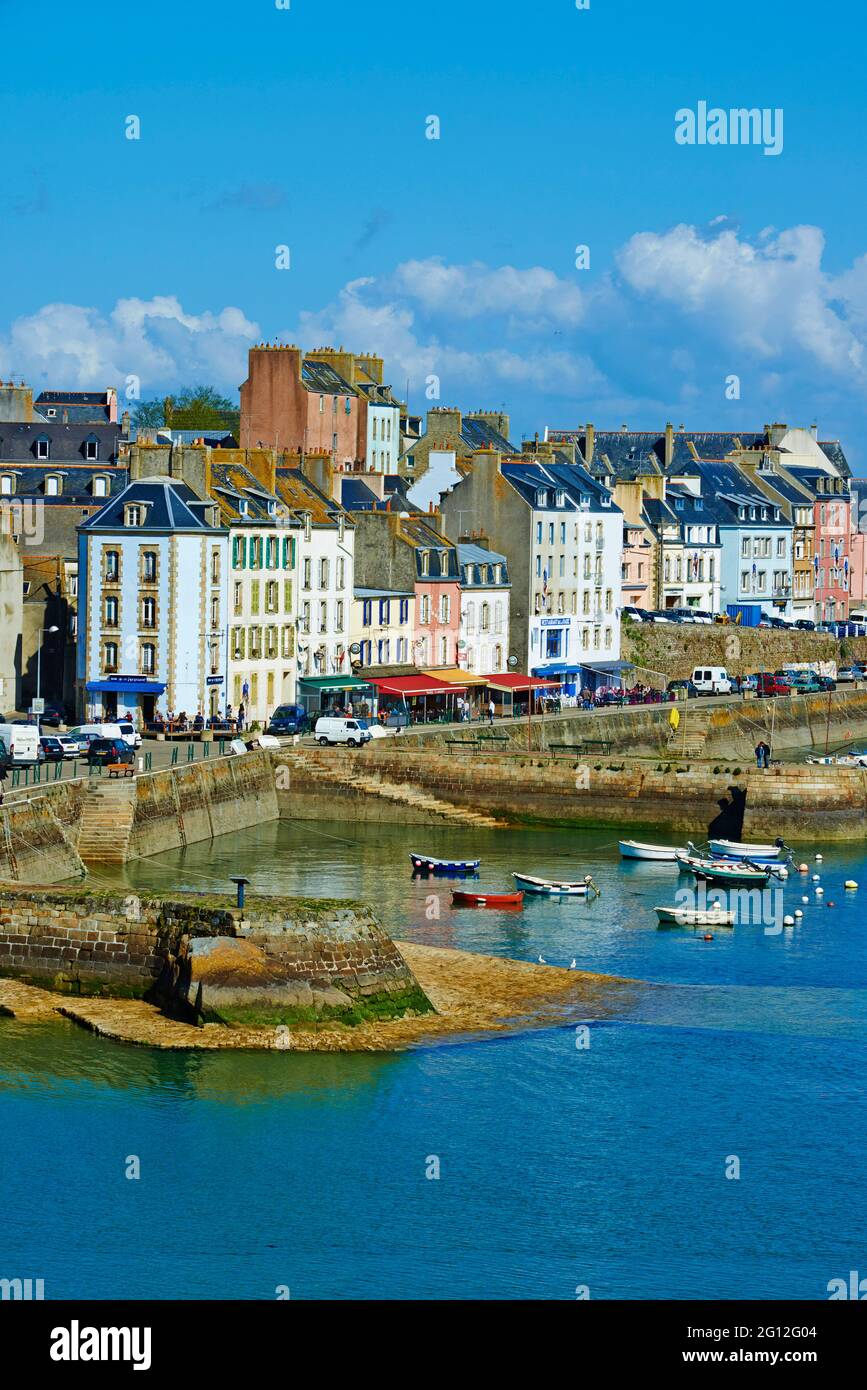 France, Briitany, Finistere, Douarnenez, Rosmeur harbour Stock Photo ...