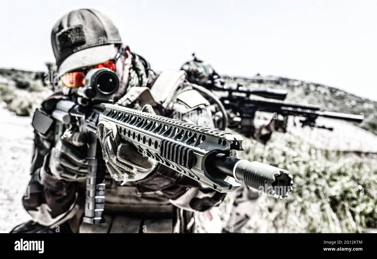 With the commando support group hi-res stock photography and images - Alamy