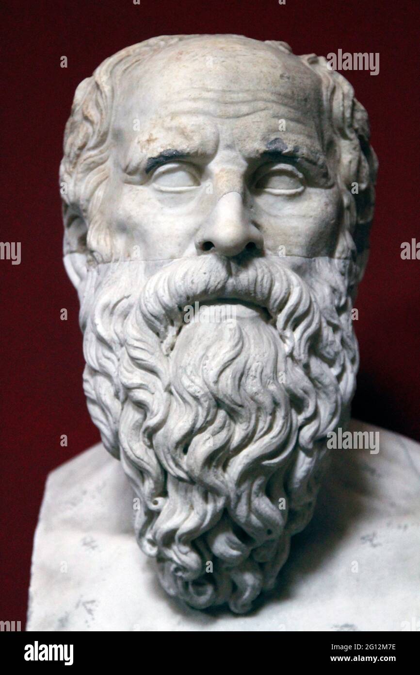 Bust statue of socrates hi-res stock photography and images - Alamy