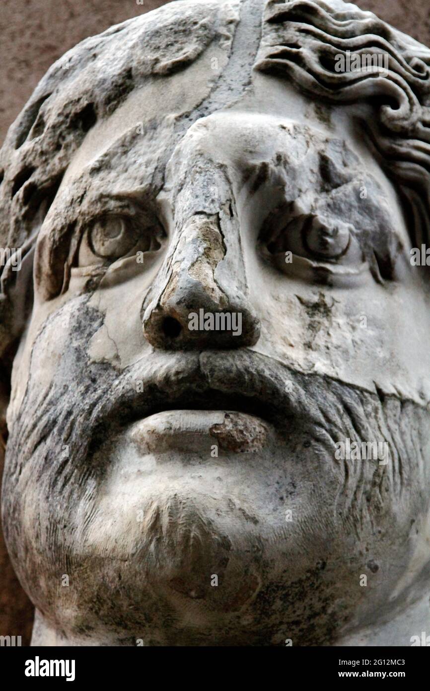 Ancient Roman Statue High Resolution Stock Photography and Images - Alamy
