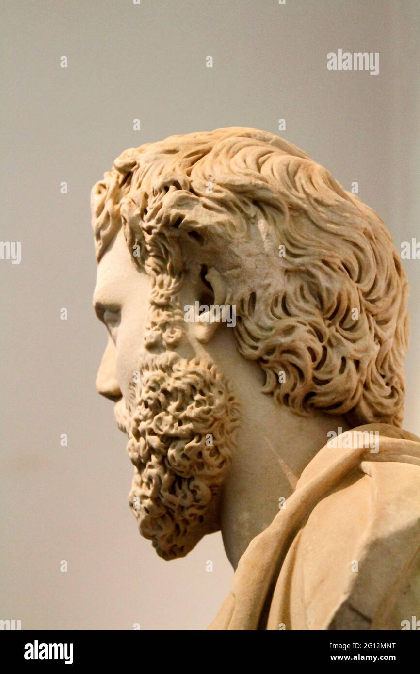 Roman Figure High Resolution Stock Photography and Images - Alamy