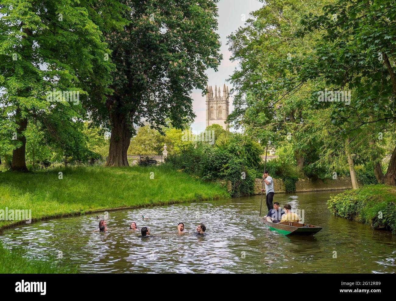 Oxford trashing hi-res stock photography and images - Alamy