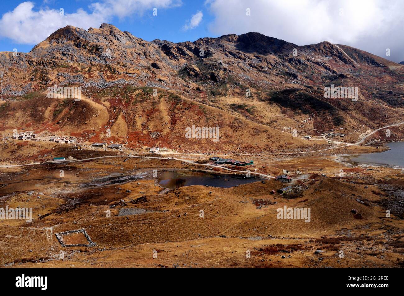 Kupup lake sikkim hi-res stock photography and images - Alamy