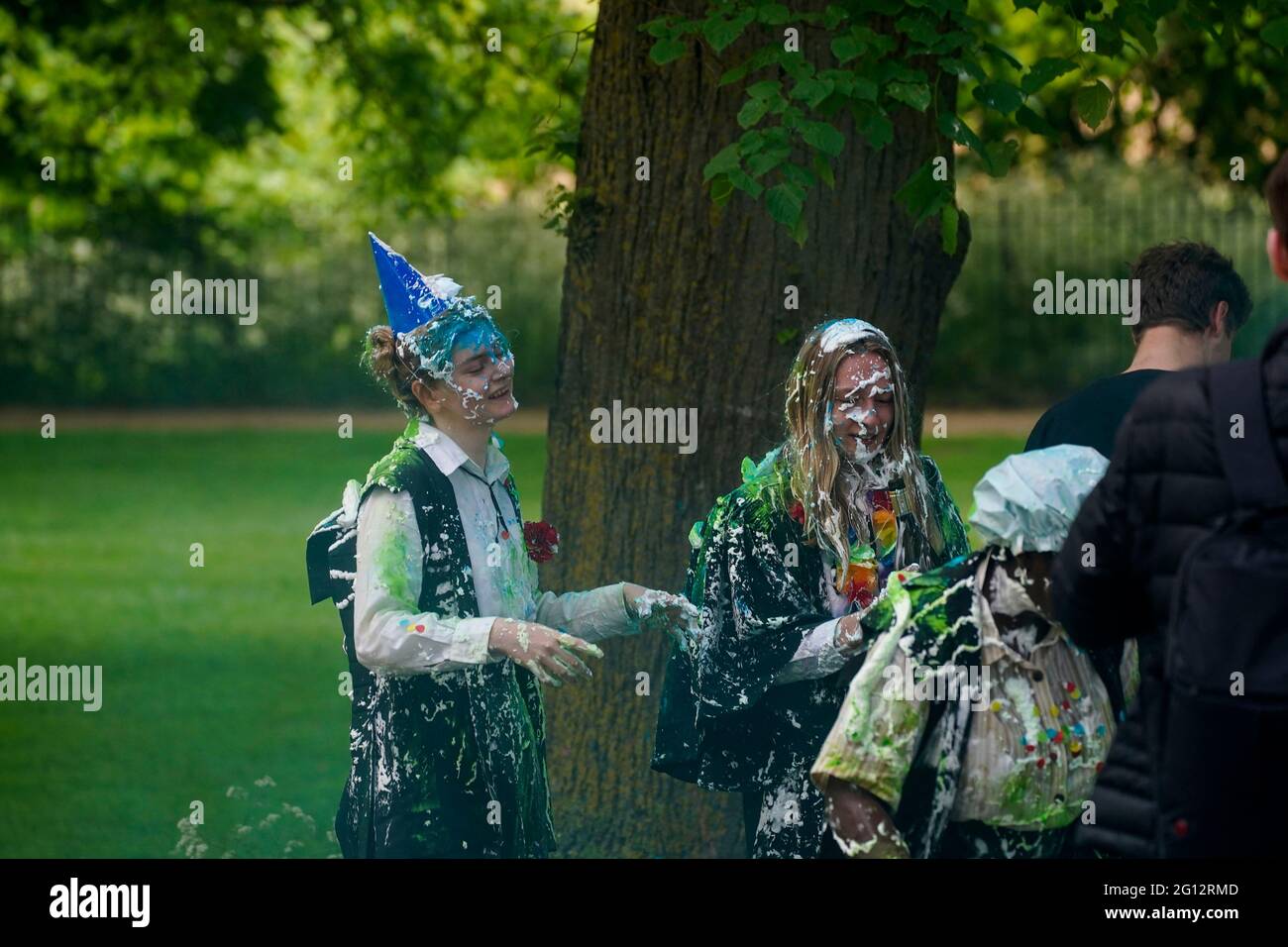 Oxford trashing hi-res stock photography and images - Alamy