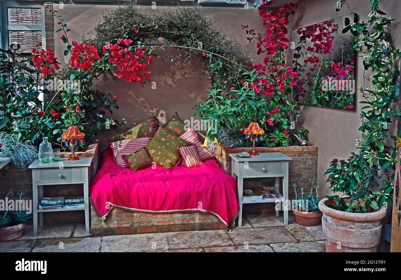 Conservatories hi-res stock photography and images - Alamy