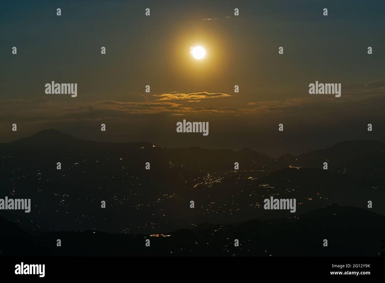 Moonrise on himalayas hi-res stock photography and images - Alamy