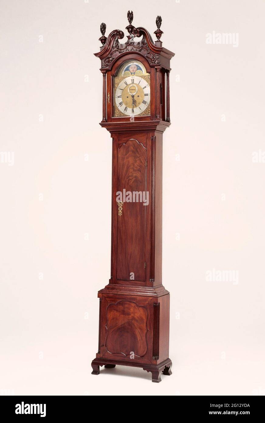 Tall case clock hi-res stock photography and images - Alamy