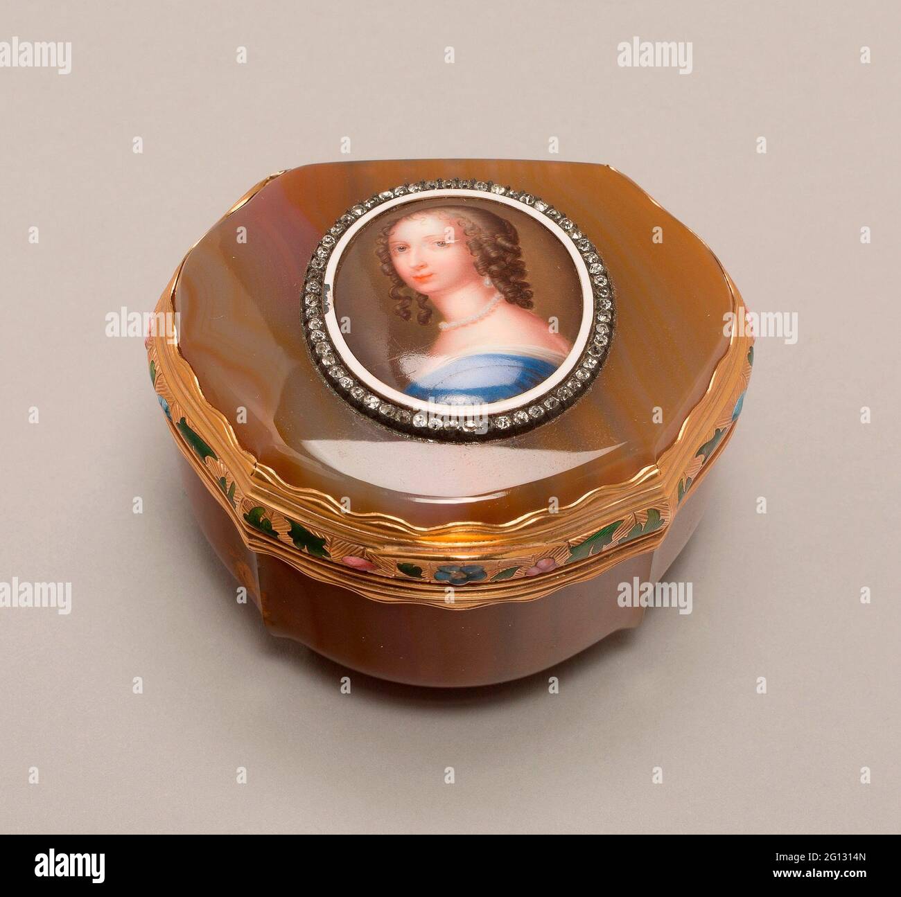 Snuff 18th century hi-res stock photography and images - Alamy