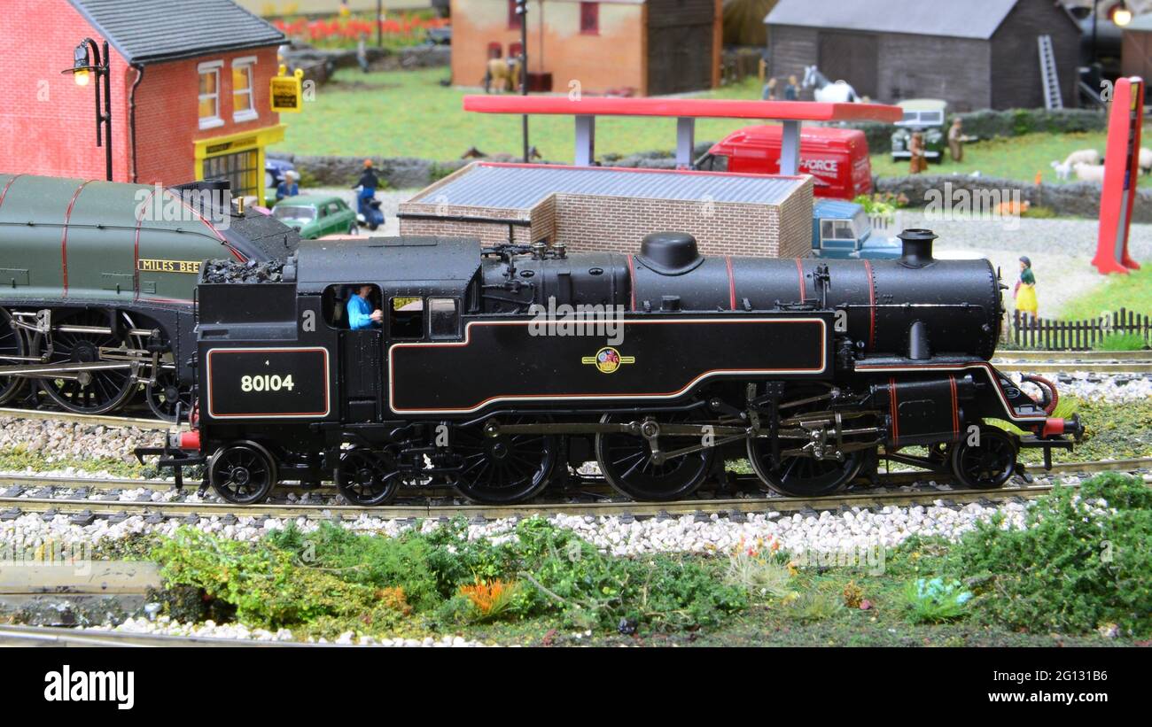 A model of a Standard class 4MT locomotive in OO scale Stock Photo - Alamy