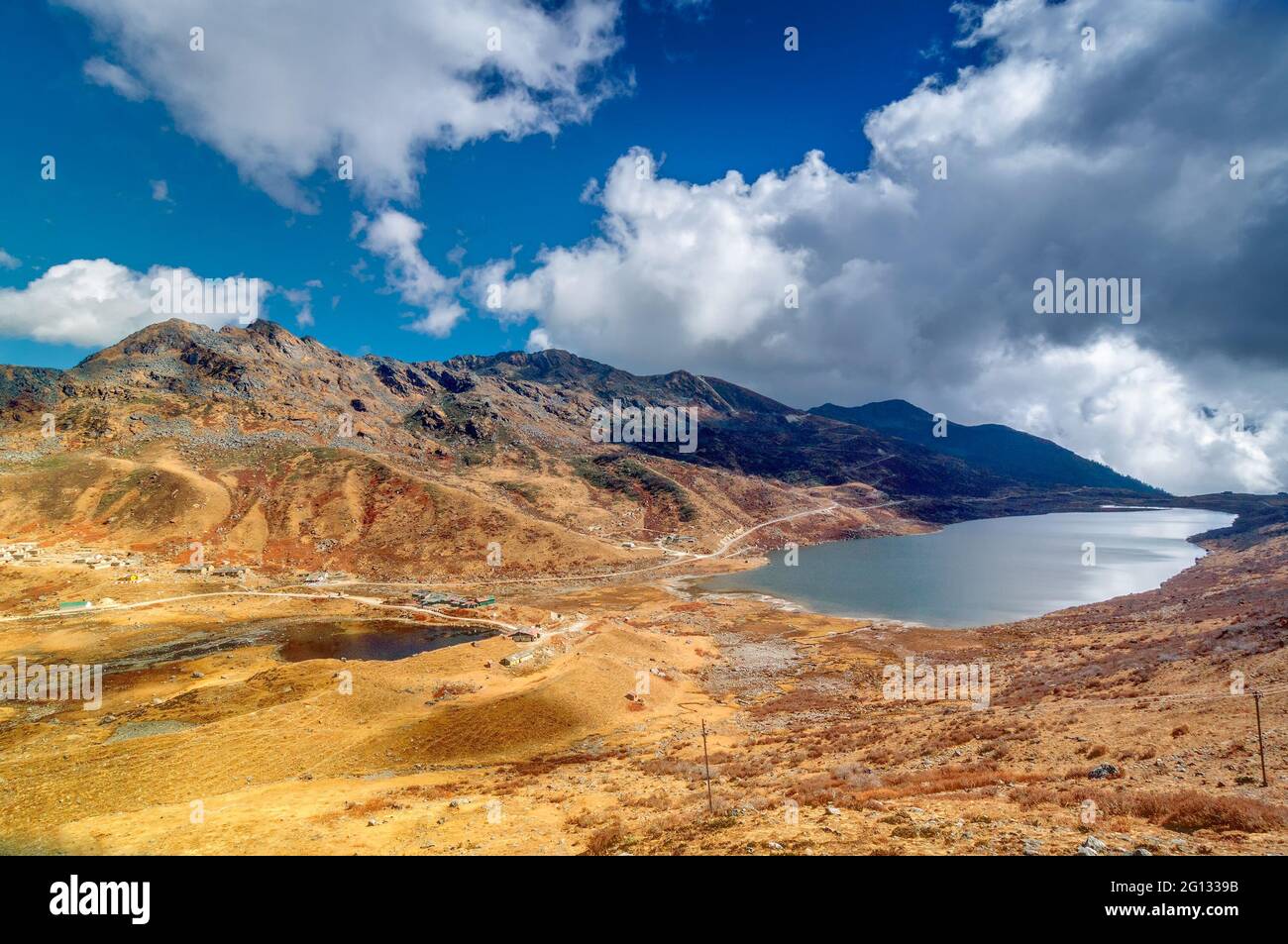 Kupup lake sikkim hi-res stock photography and images - Alamy