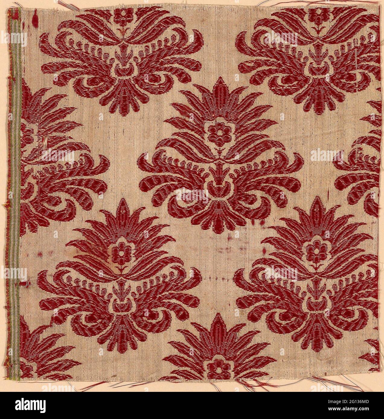 Warp faced satin weave hi-res stock photography and images - Alamy