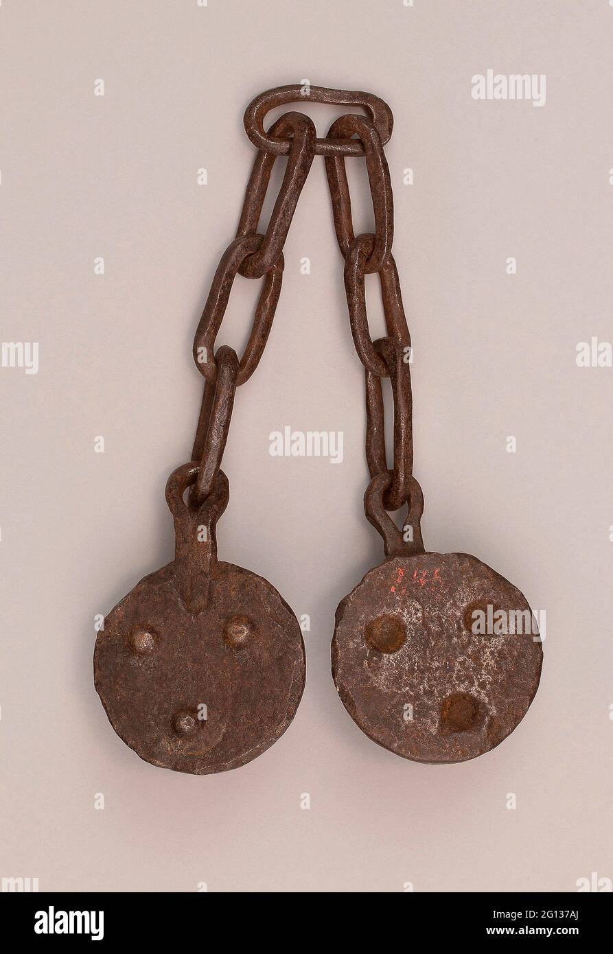 Chain shot cannon hi-res stock photography and images - Alamy