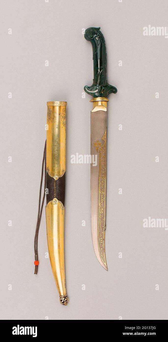 Dagger hilt hi-res stock photography and images - Alamy