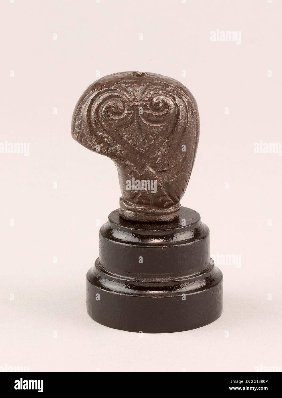 Pommel of sword hi-res stock photography and images - Alamy