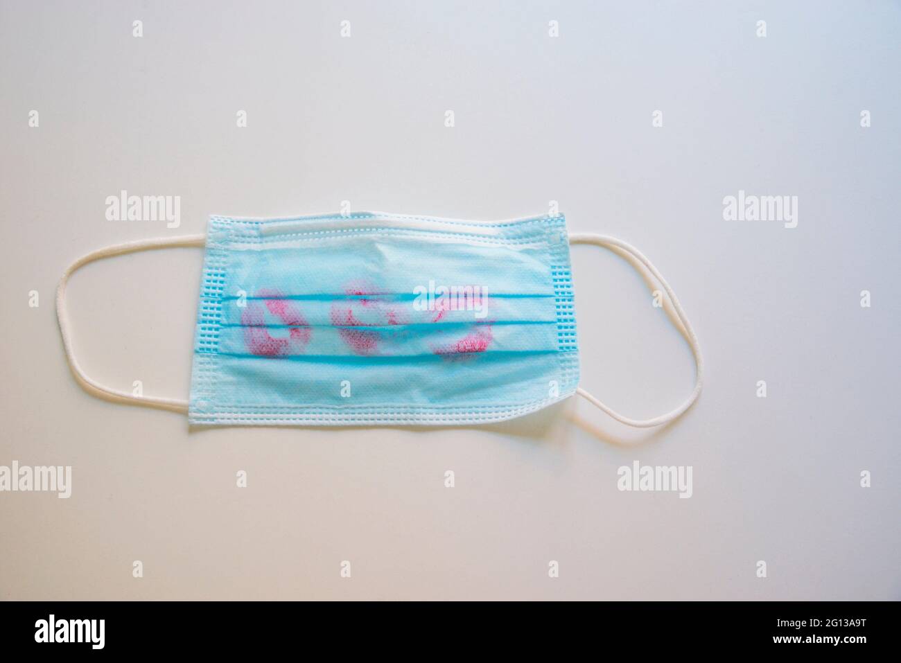 Mask marks hi-res stock photography and images - Alamy