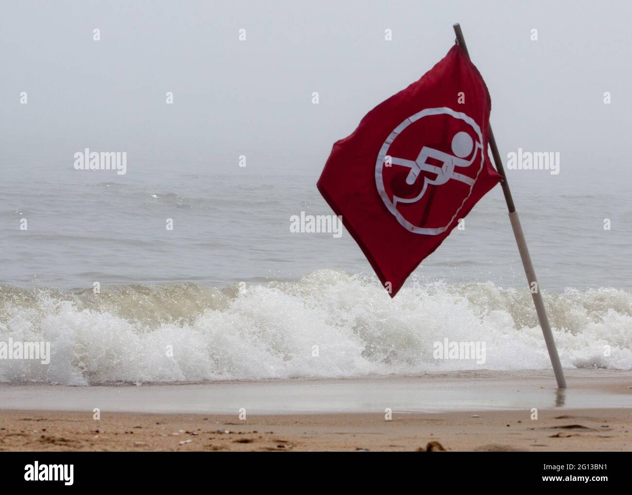 Rough surf hi-res stock photography and images - Alamy