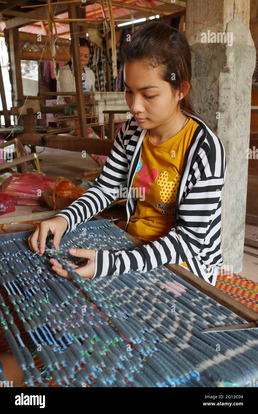 Group weaving hi-res stock photography and images - Alamy