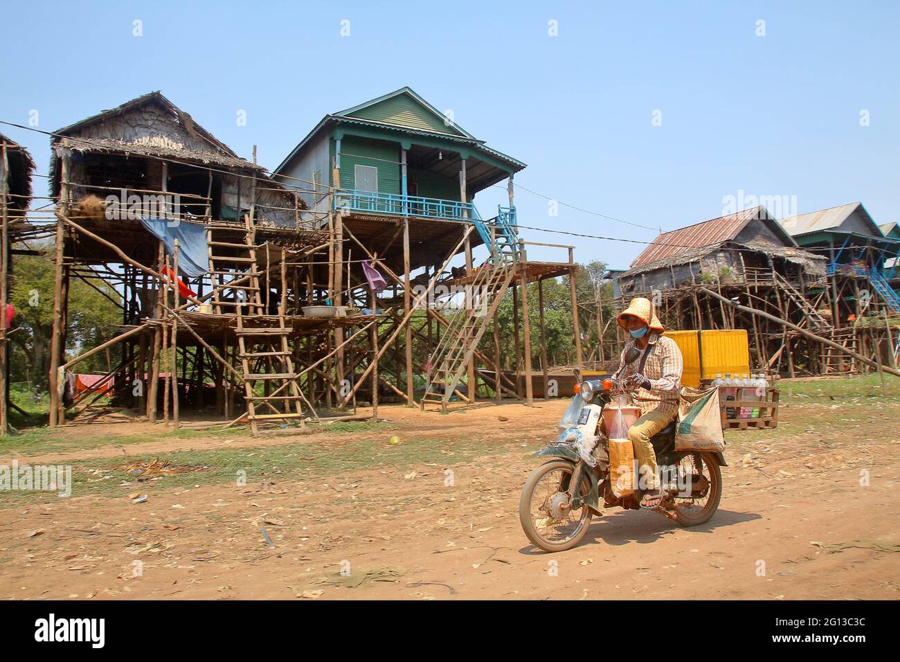 Cambodia floating house dry hi-res stock photography and images - Alamy
