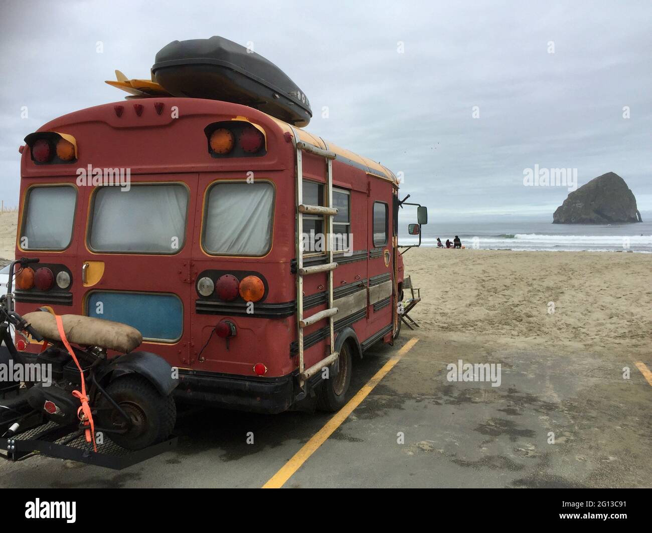 van life in a converted school bus Stock Photo - Alamy