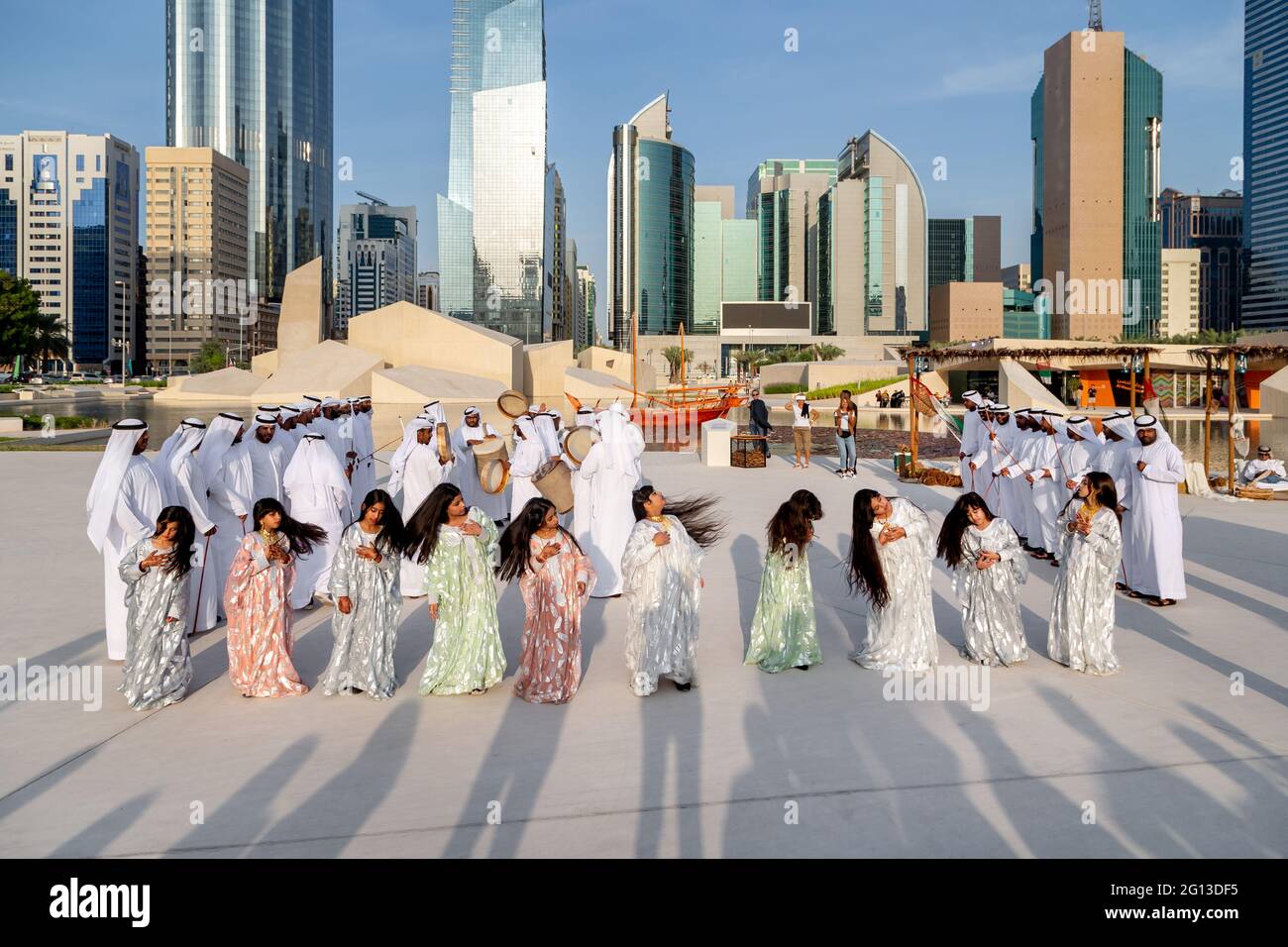 Uae People And Culture