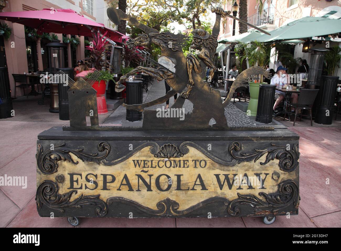 Miami beach florida espanola way hi-res stock photography and images ...