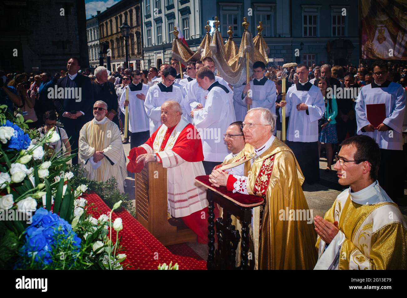 Clerical hierarchy hi-res stock photography and images - Alamy