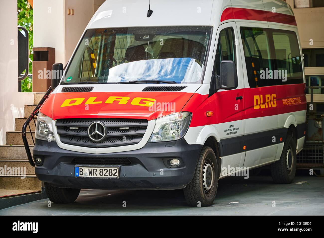 Water aid logo hi-res stock photography and images - Alamy