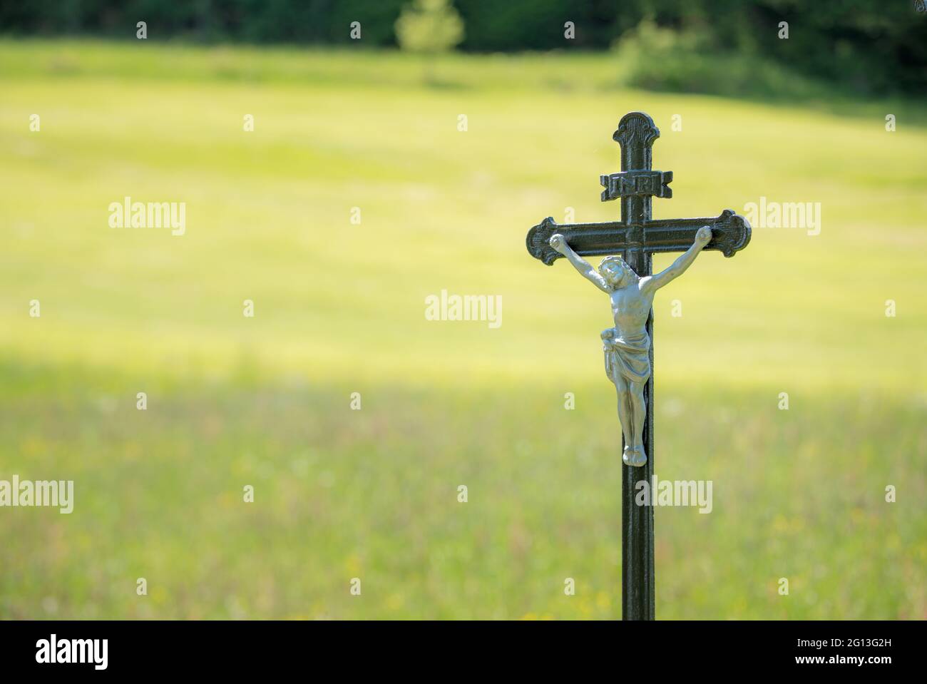 Jesus walking cross hi-res stock photography and images - Alamy