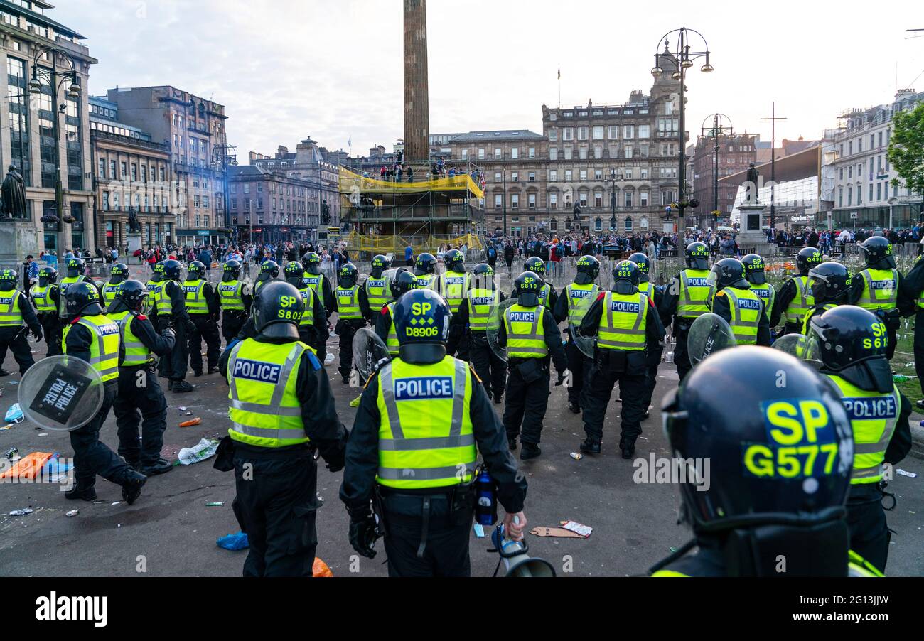 Scenes from George Square in Glasgow following Rangers 55th league ...