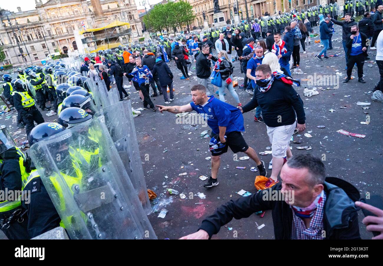 Scenes from George Square in Glasgow following Rangers 55th league ...