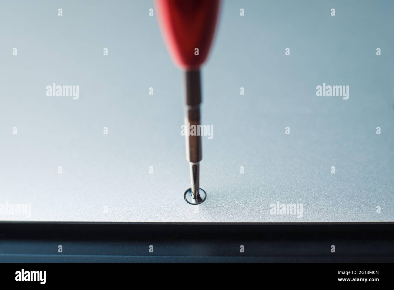 Unscrew screw hi-res stock photography and images - Alamy