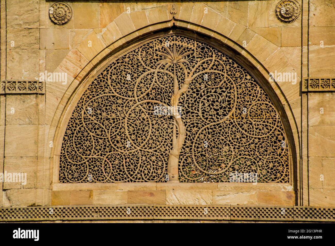 Sidi Saiyyed Mosque in Ahmedabad Stock Photo - Alamy