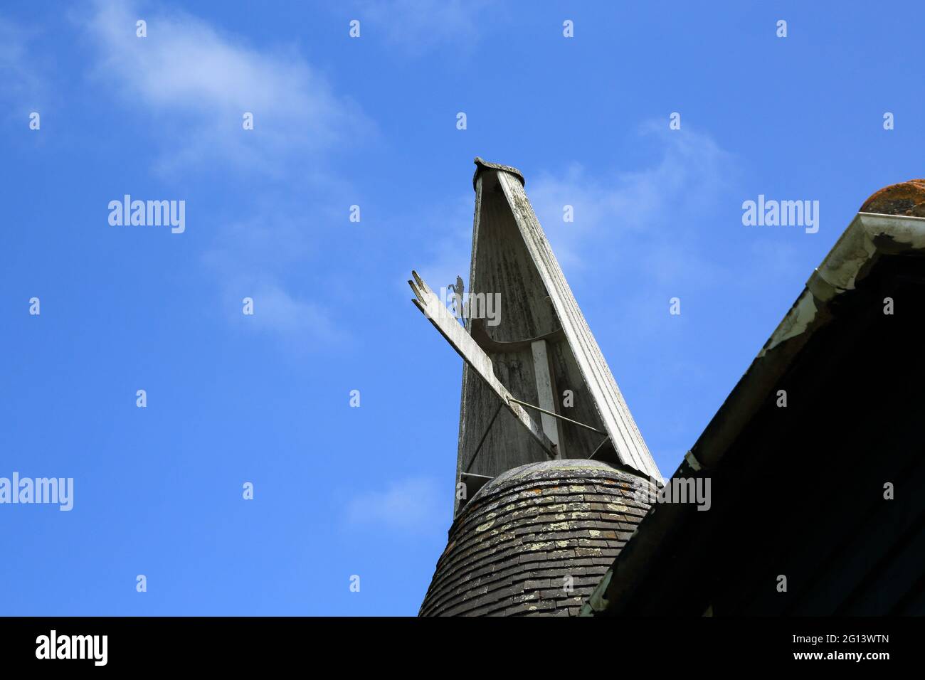 Roof and cowl of oast house at Gill Farm, Ruckinge, Ashford, Kent ...