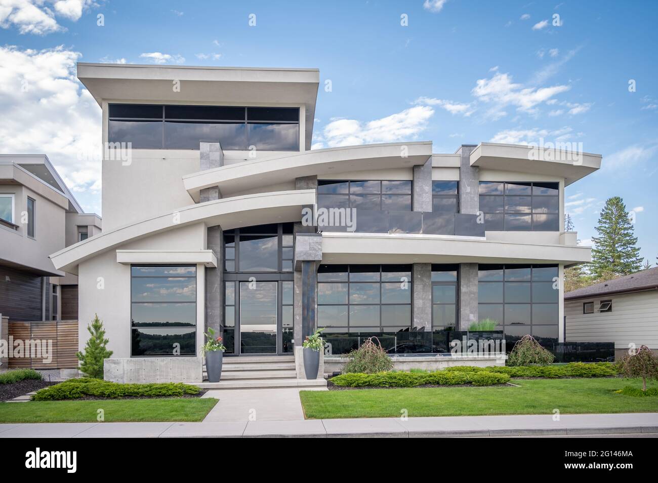 New home construction calgary hi-res stock photography and images - Alamy