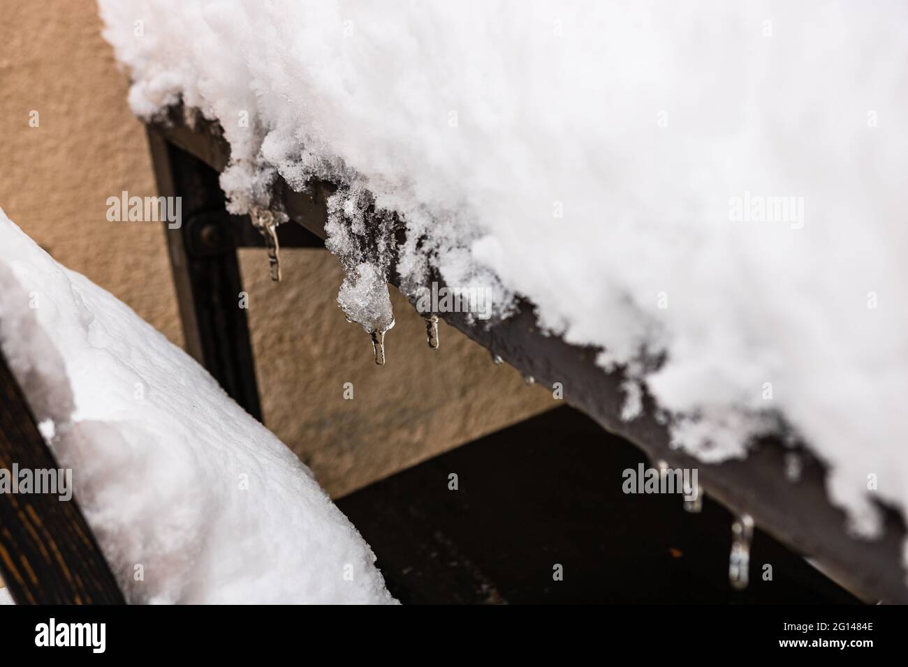 Perfectly shaped snow, snowy environment in the morning. Winter concept ...