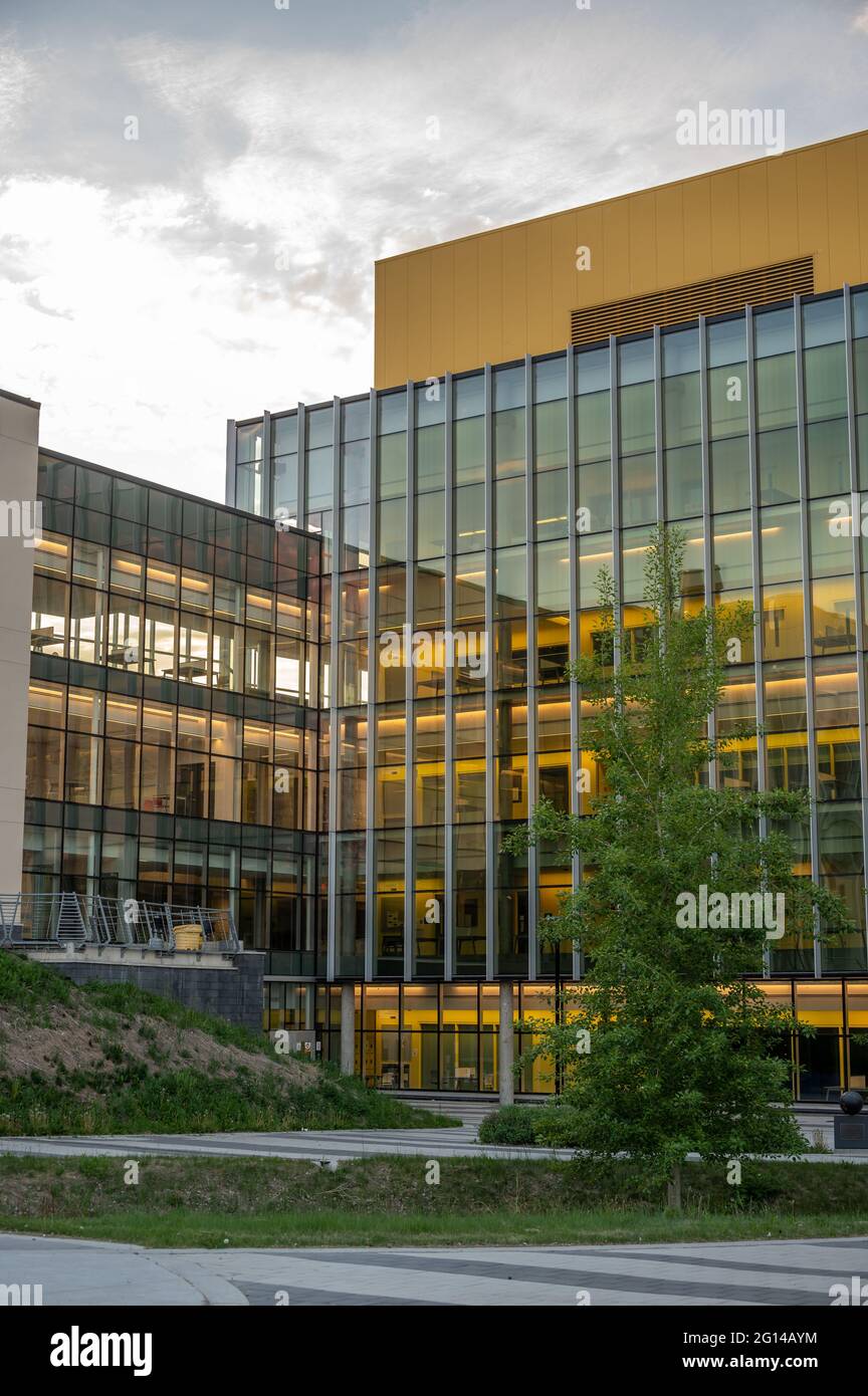 Schulich school of engineering hi-res stock photography and images - Alamy