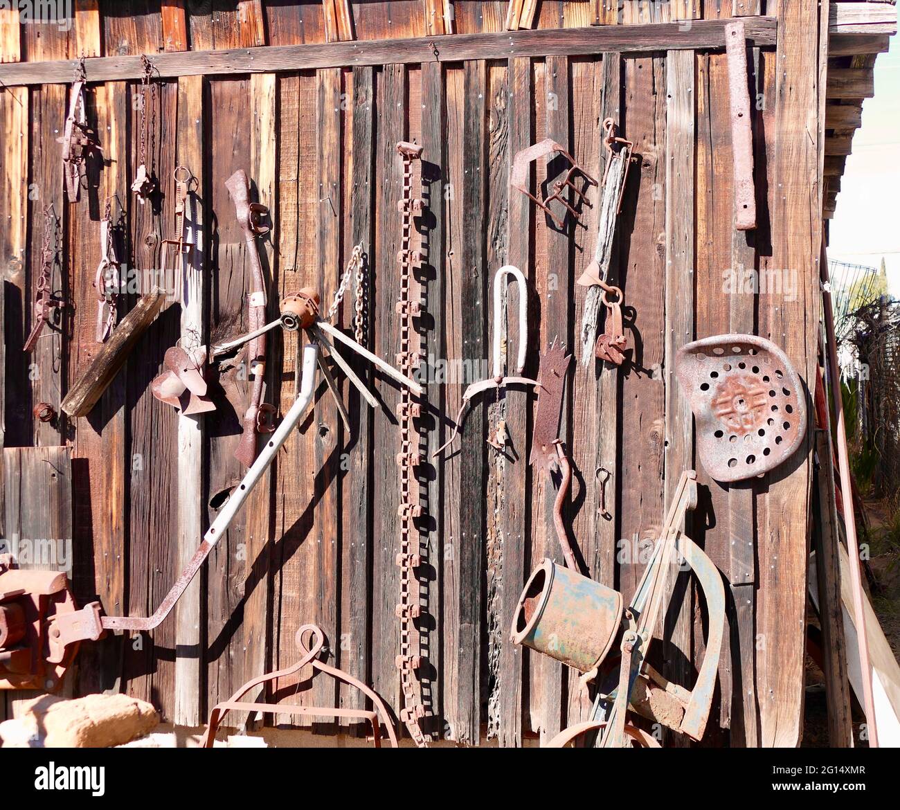 Vintage antique farm tools hi-res stock photography and images - Alamy