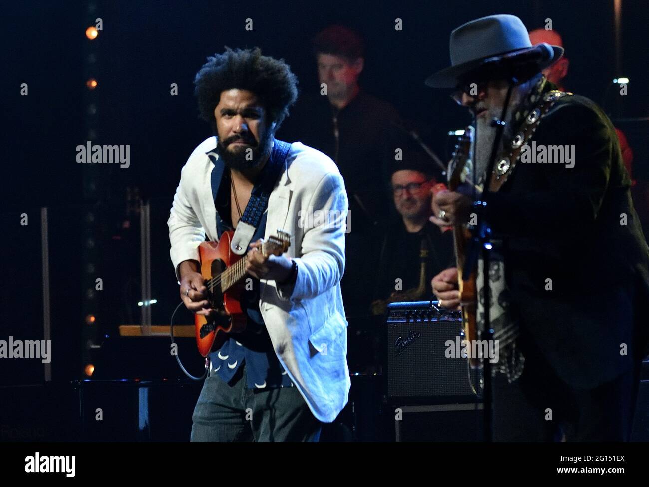 L-R: Tash Neal and Jimmy Vivito perform at the Fifth Annual Love Rocks ...