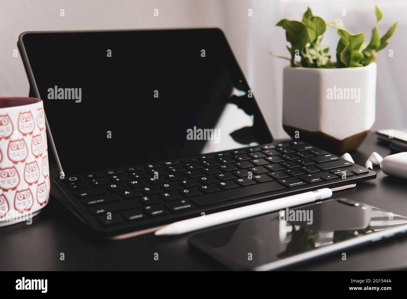 Home office layout hi-res stock photography and images - Alamy