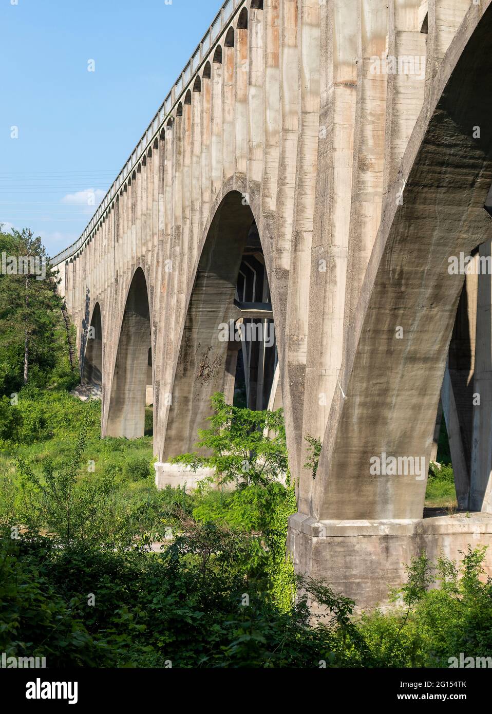 Raised section of bridge hi-res stock photography and images - Alamy