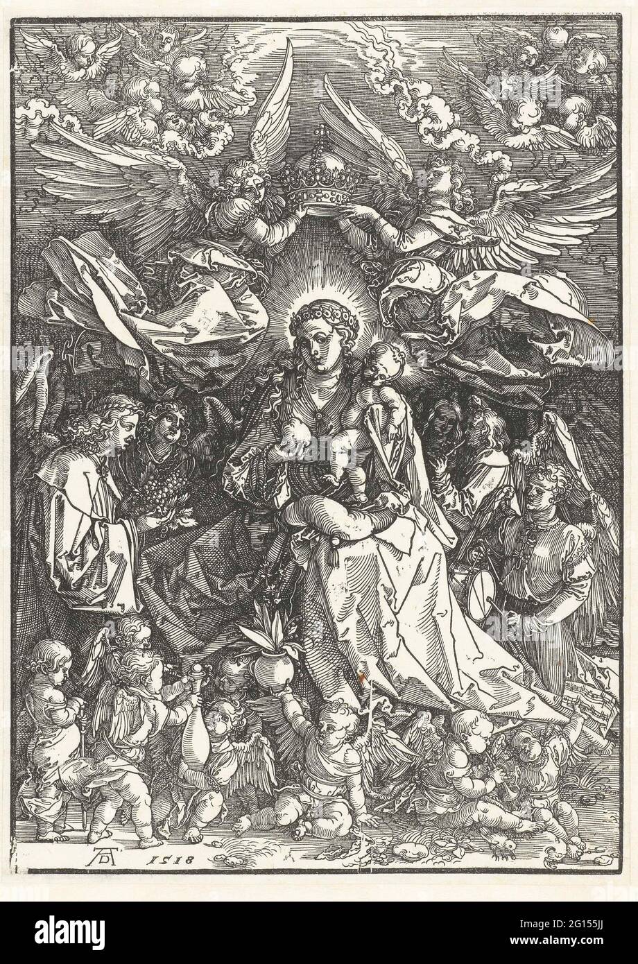 Maria like Queen of Engels. Maria, the Christ child standing on the lap ...