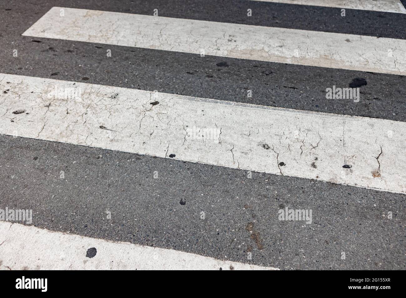 Diagonal crosswalk hi-res stock photography and images - Alamy
