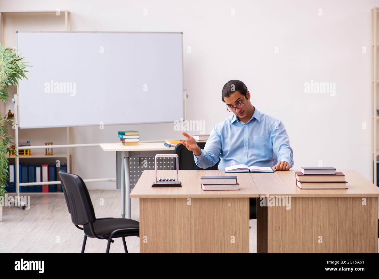 Personal young teacher private education hi-res stock photography and ...
