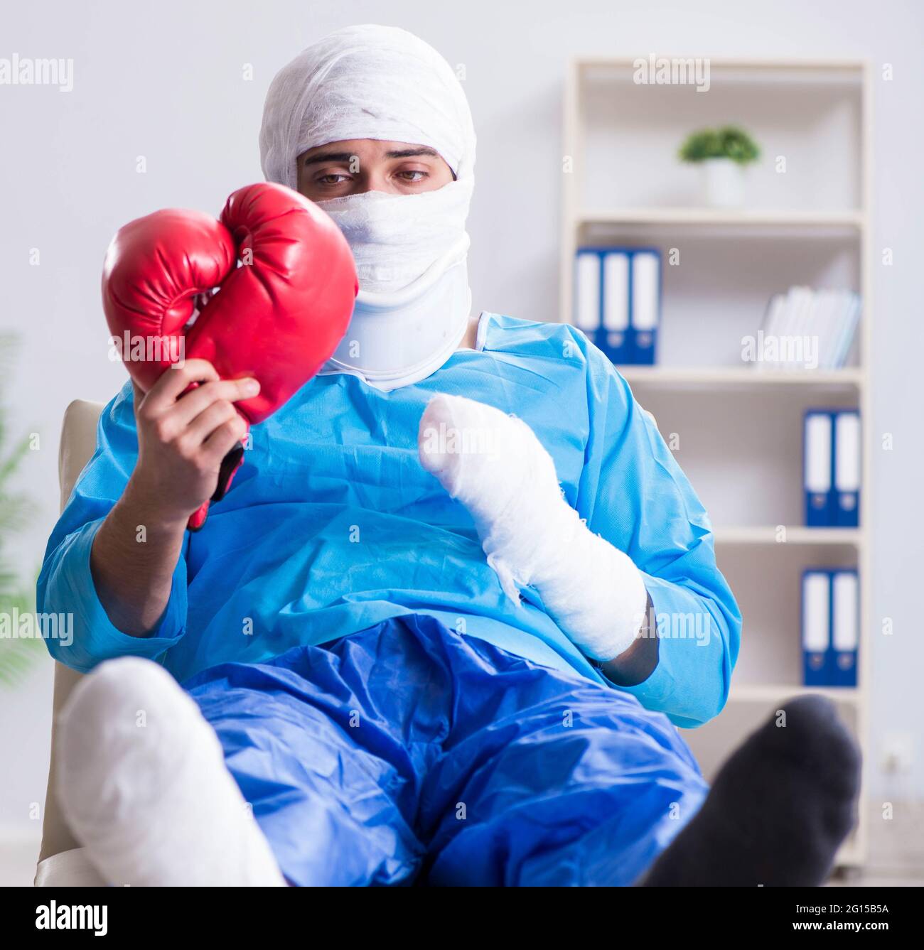 The injured boxer recovering in hospital Stock Photo - Alamy
